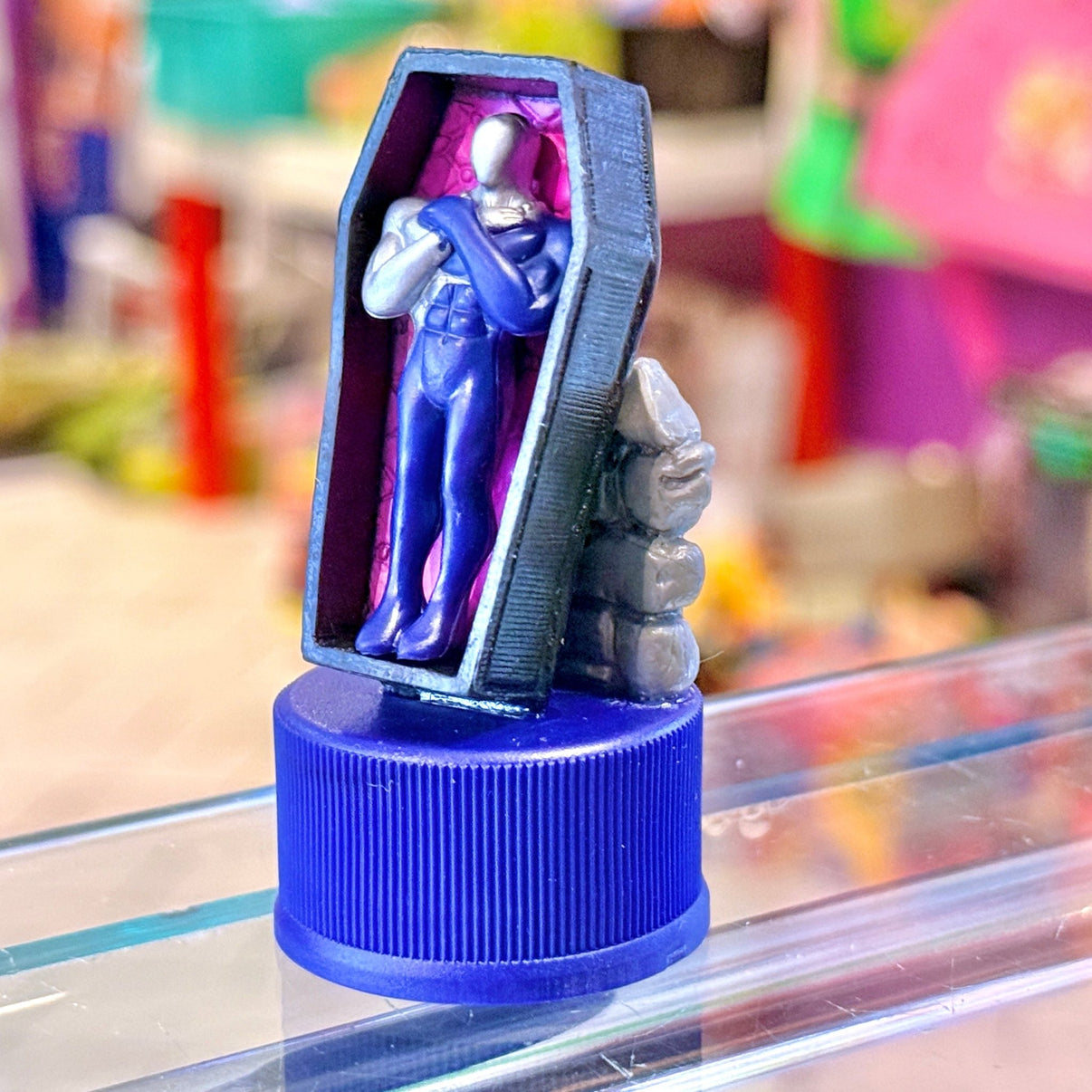 Monsters Meet Pepsi-Man: Coffin - Pepsi Bottle Cap Figure (Japan Exclu ...